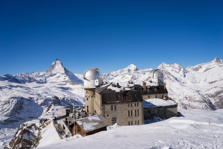 How to Spend an Unforgettable Christmas in Zermatt - The Globetrotting ...